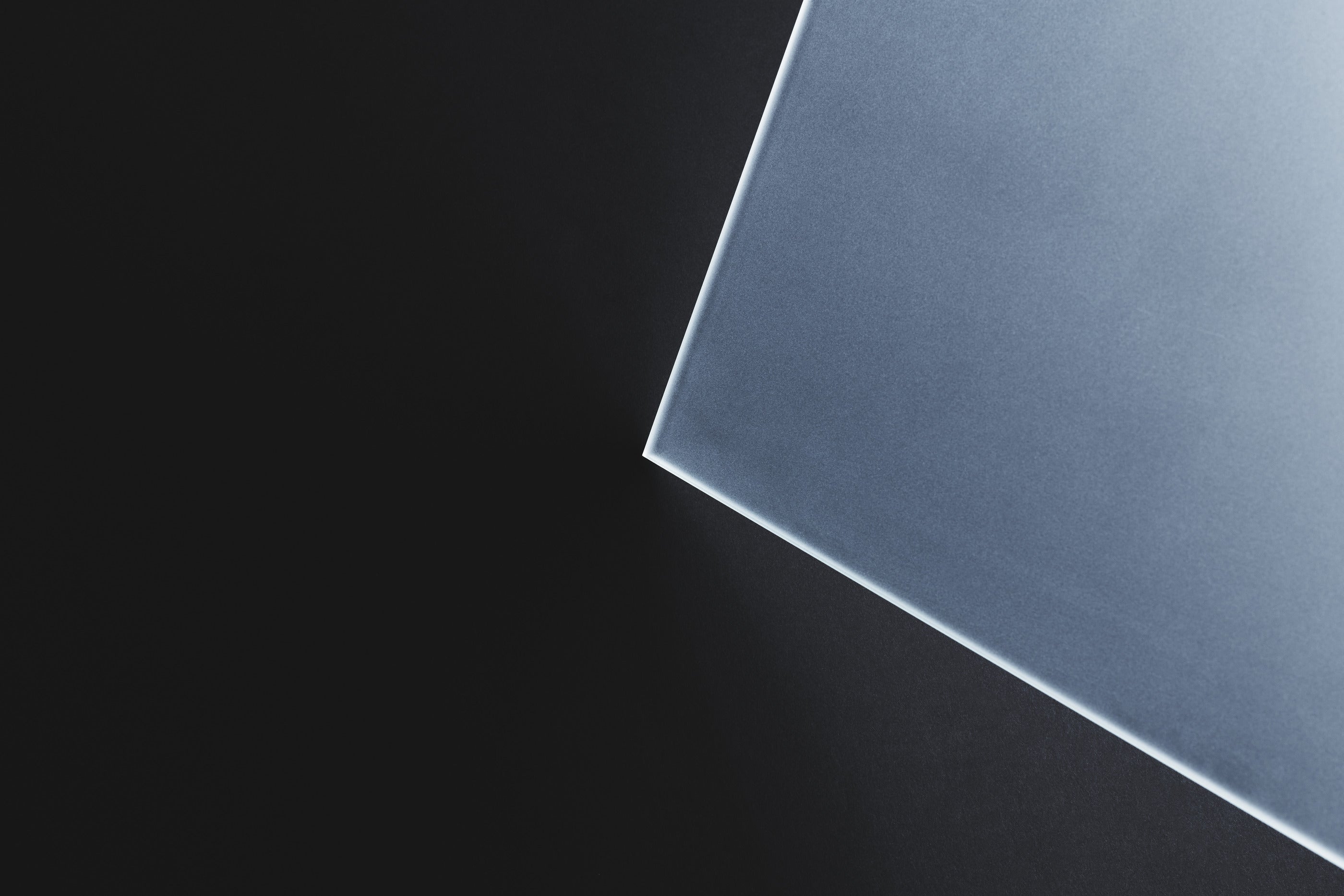 Smudge-Proof Screens: The Science Behind Oleophobic Coatings – ScreenShield